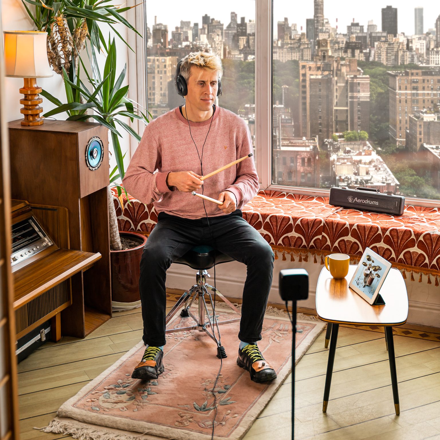 AeroDrums Unveils Second Model of Groundbreaking Air Drumming ...